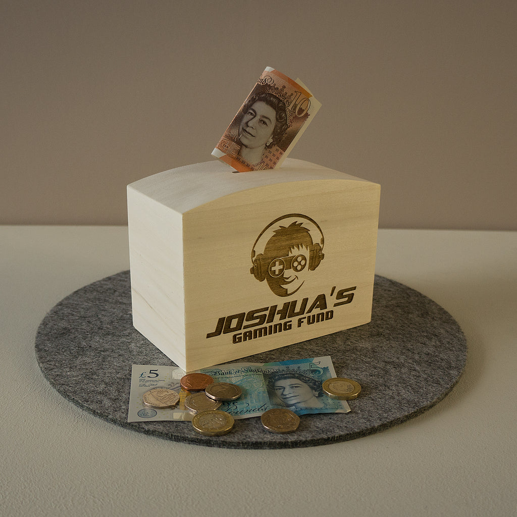 Personalised money box for gamers. Custom engraved 'gaming funds' box ...